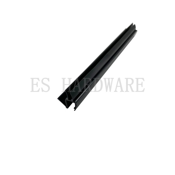 Co-Extruded Bottom Seal with Drip Rail